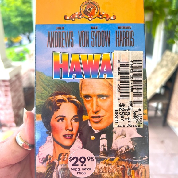 MGM | Media | Hawaii 966vhs 199 2 Tape Set Julie Andrews Max Von Sydow ...